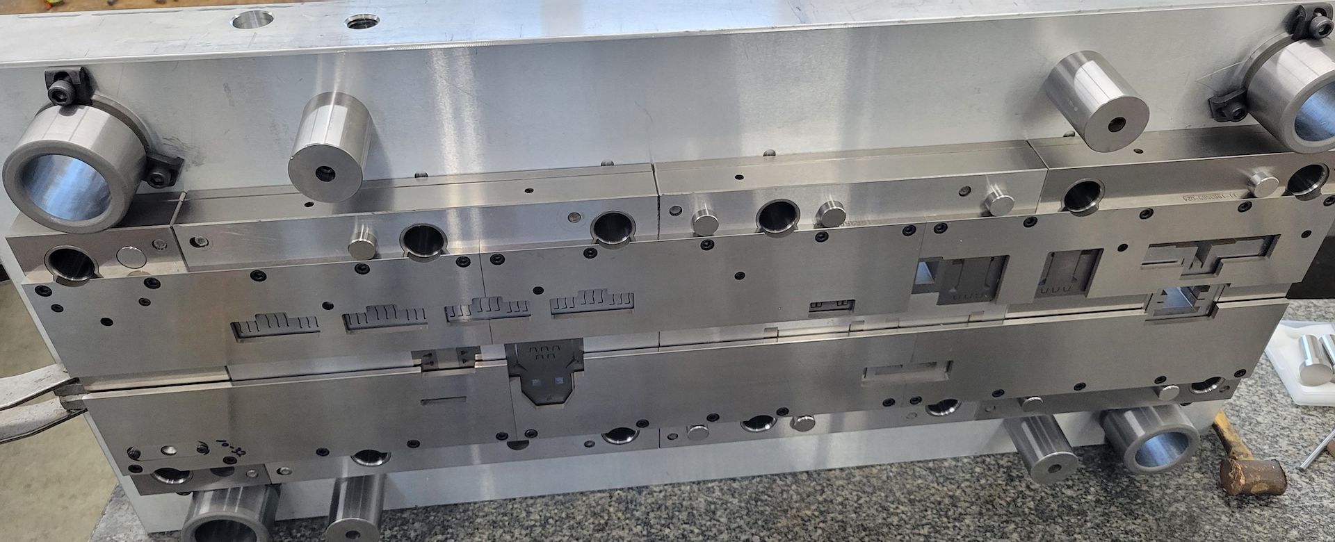 Home | Bra-Vor Tool & Die Company, Inc.